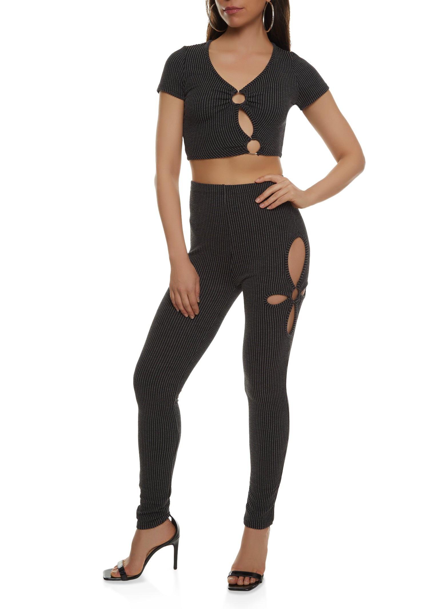 Ribbed O Ring Cut Out Crop Top